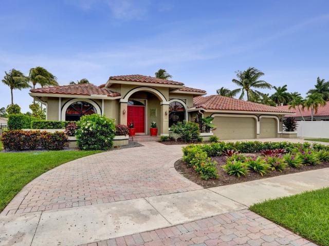 Luxury Villa for sale in Plantation, Florida