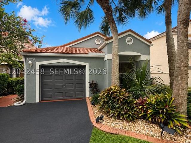 Luxury Villa for sale in Plantation, Florida