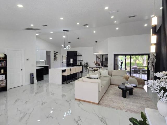Luxury Villa for sale in Royal Palm Beach, United States