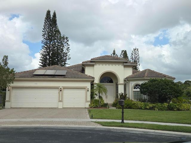Luxury Villa for sale in Royal Palm Beach, Florida