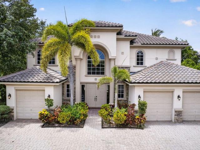 Luxury Villa for sale in Royal Palm Beach, Florida