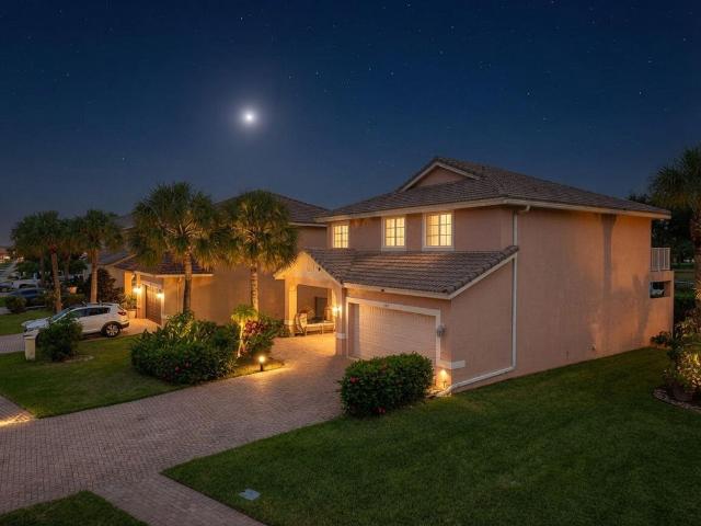 Luxury Villa for sale in Royal Palm Beach, Florida