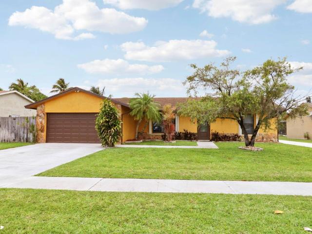 Luxury Villa for sale in Royal Palm Beach, Florida