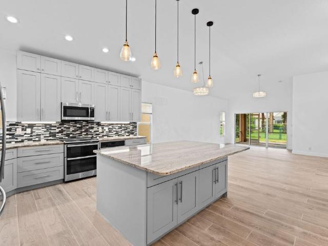 Luxury Villa for sale in Riviera Beach, United States