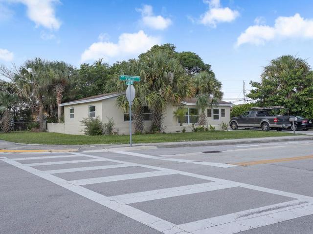 Luxury Villa for sale in Riviera Beach, Florida