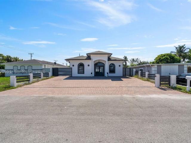 Luxury Villa for sale in West Palm Beach, Florida