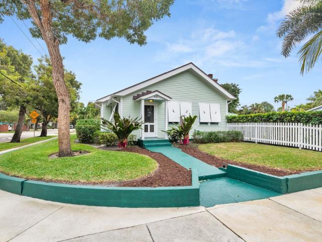 Luxury Villa for sale in West Palm Beach, Florida