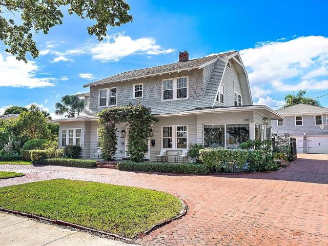 Luxury Villa for sale in West Palm Beach, Florida