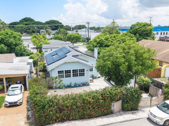 Luxury Villa for sale in West Palm Beach, Florida