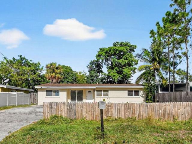 Luxury Villa for sale in West Palm Beach, Florida