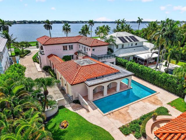 Luxury Villa for sale in West Palm Beach, Florida