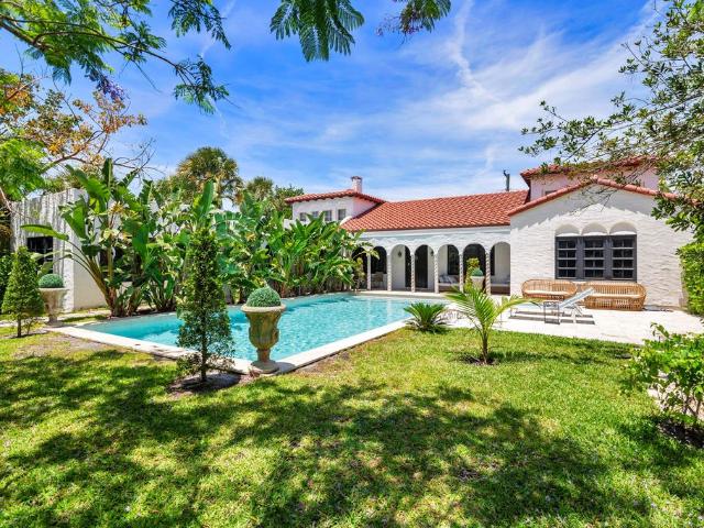 Luxury Villa for sale in West Palm Beach, Florida
