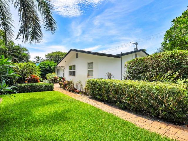 Luxury Villa for sale in West Palm Beach, Florida