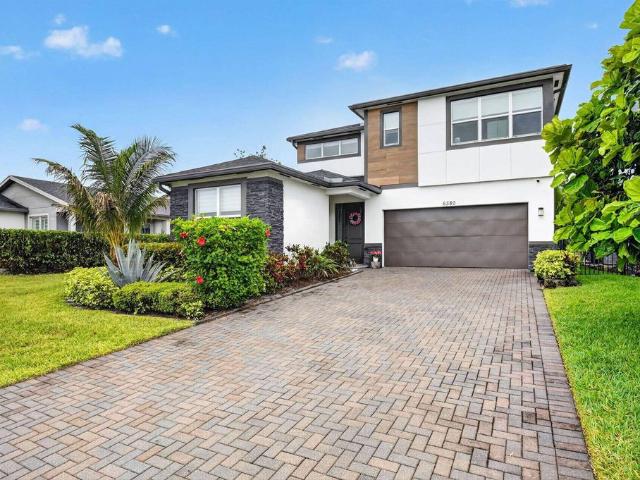 Luxury Villa for sale in West Palm Beach, Florida