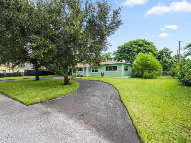 3 bedroom luxury Villa for sale in West Palm Beach, Florida