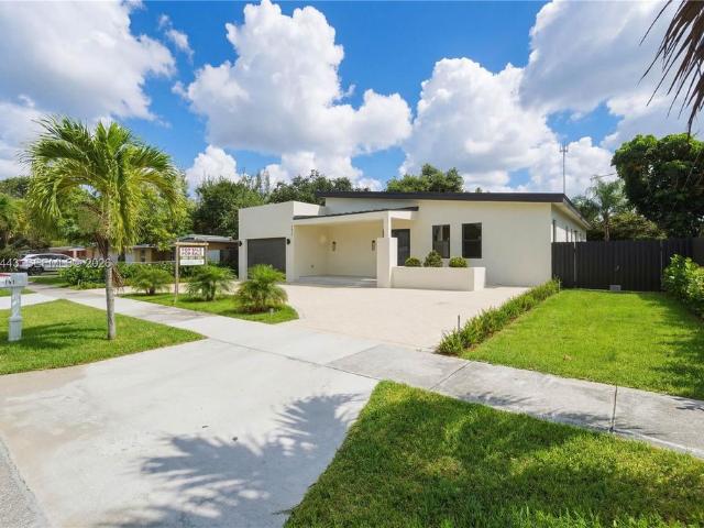 Luxury Villa for sale in West Park, Florida