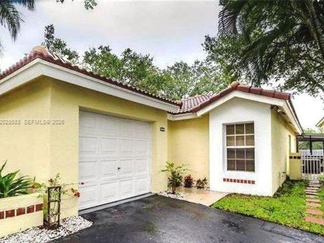 Luxury Villa for sale in Weston, Florida
