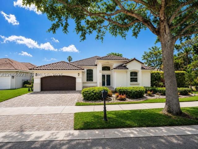 Luxury Villa for sale in Weston, Florida