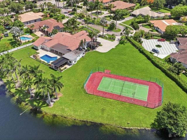 Luxury Villa for sale in Weston, Florida