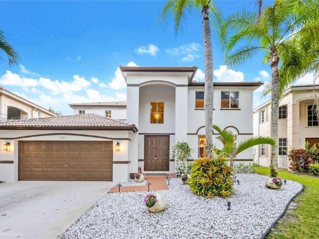 Luxury Villa for sale in Weston, Florida