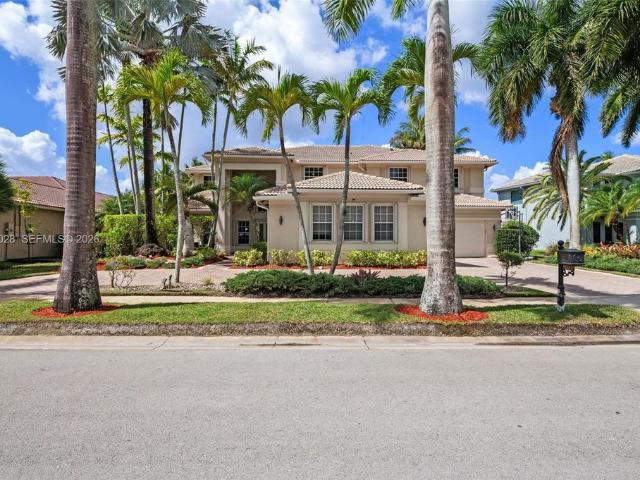 Luxury Villa for sale in Weston, Florida