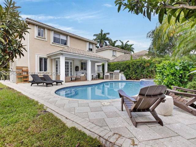 Luxury Villa for sale in Weston, Florida