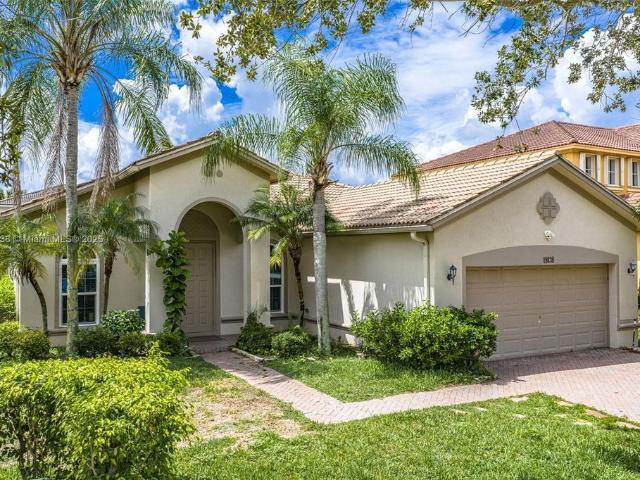 Luxury Villa for sale in Weston, Florida