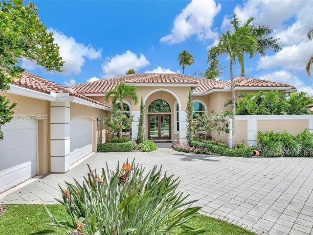 Luxury Villa for sale in Weston, Florida