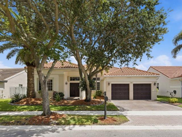 Luxury Villa for sale in Weston, United States
