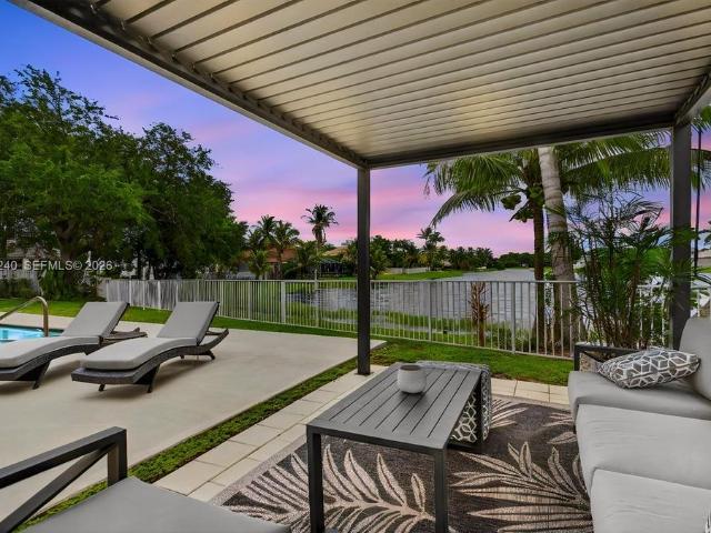 Luxury Villa for sale in Weston, United States