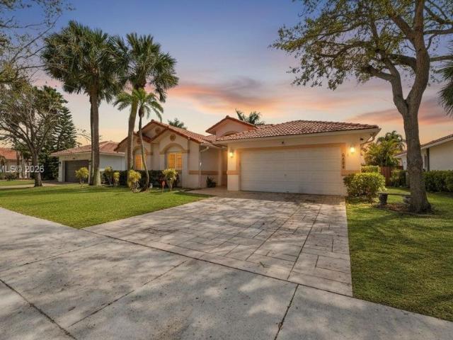 Luxury Villa for sale in Weston, United States