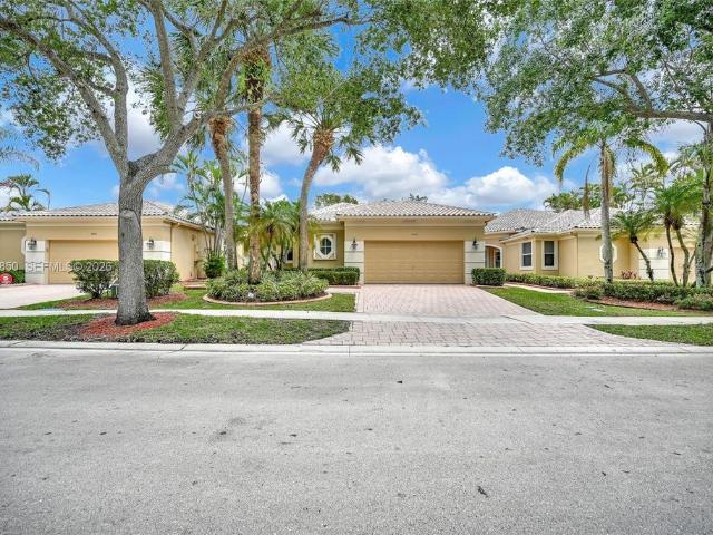 Luxury Villa for sale in Weston, United States