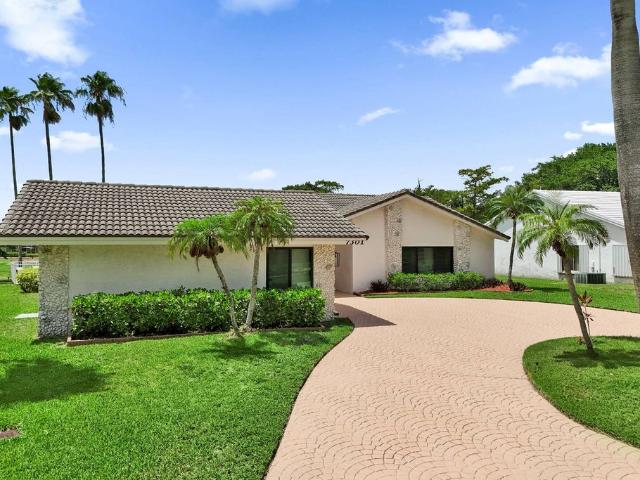 Luxury Villa for sale in Tamarac, Florida