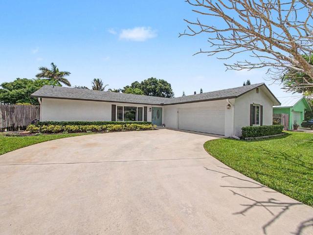 Luxury Villa for sale in Tequesta, Florida