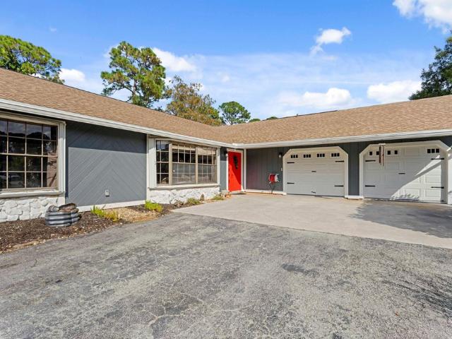 4 bedroom luxury Villa for sale in The Acreage, Florida