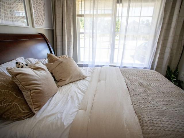 Lux Bedroom 10 mins from Uptown Charlotte