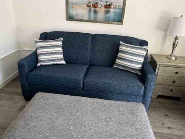 Lux off Washington Studio Apartment for Rent at 1305 Washington Ave, Bay City, MI 48708