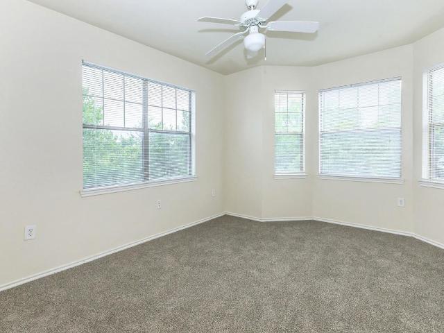 Luxar Villas 3 Bedroom Apartment for Rent at 3110 S Cockrell Hill Rd, Dallas, TX 75236
