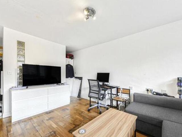 Luxborough Tower, London, Studio Flat For