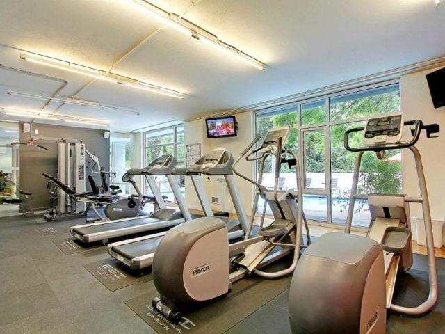 Luxe at Meridian 2 Bedroom Apartment for Rent at 10306 Meridian Ave N, Seattle, WA 98133 North College Park