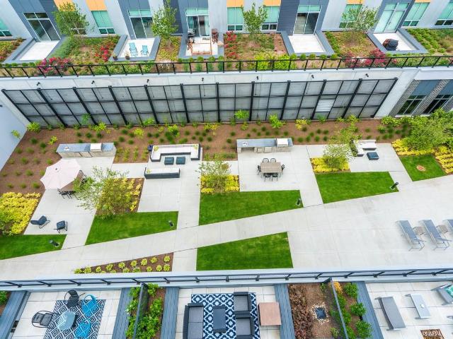 Luxe Logan Square 2 Bedroom Apartment for Rent at 1950 N Campbell Ave, Chicago, IL 60647 Logan Square