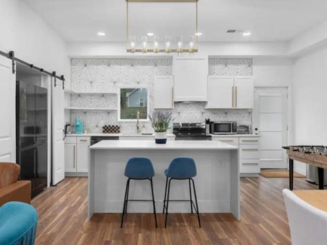 Luxe stay minutes to downtown ATL