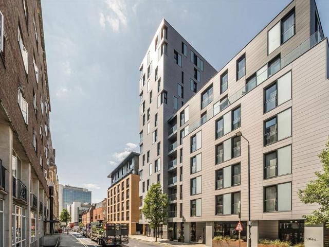 Luxe Tower, 12 Dock Street, Tower. Studio to rent £2,500 pcm £577 pw