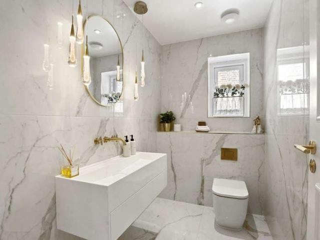 Luxen Court, The Ridgeway, EN2