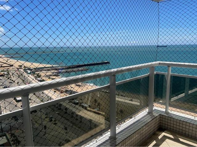 Luxo à Beira Mar: Apt. 140m² em Fortaleza / Condomínio Atlantis Beira Mar