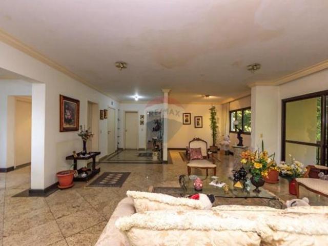 Luxo e Conforto: Apartamento 6 Quartos no Morumbi