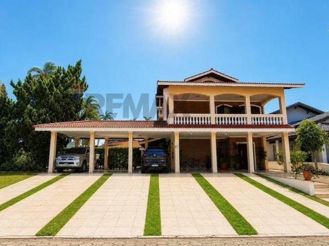Luxo e Conforto em Peruíbe: Sua Casa dos Sonhos no Bougainvilleé I