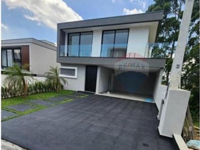 Luxo e Conforto em Real Park, Arujá: Confira!