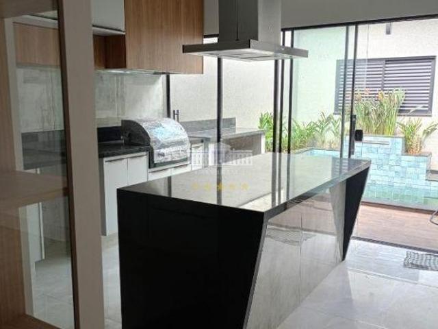 Luxo e Conforto no Condominio Vila Madalena 1 – 3 Quartos, Piscina Privativa, Closet e 2 Vagas de Ga