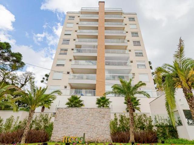 Luxo e Conforto no Bacacheri: Apartamento Mobiliado com Lareira e Sacada Gourmet